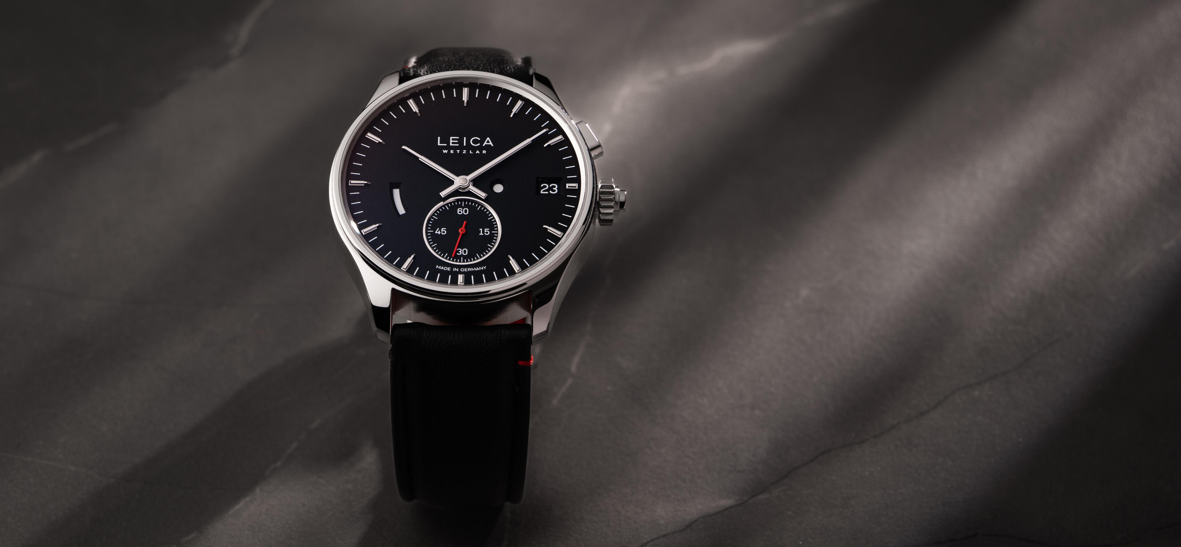 Leica Watch ZM 1 | Leica Camera US