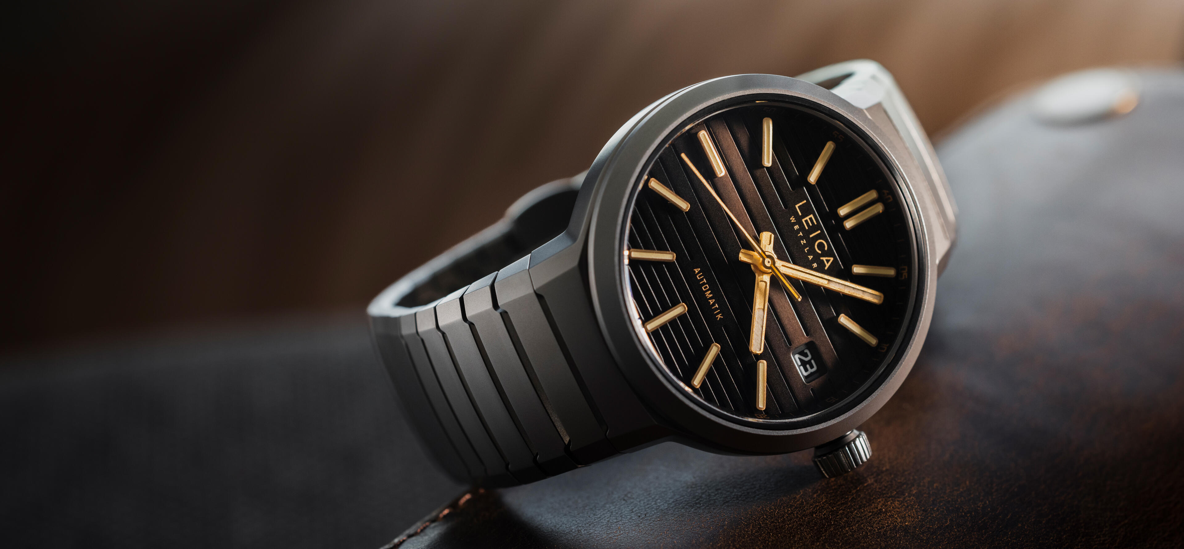 Leica Watch ZM 11 Titanium Coffee Black | Leica Camera US